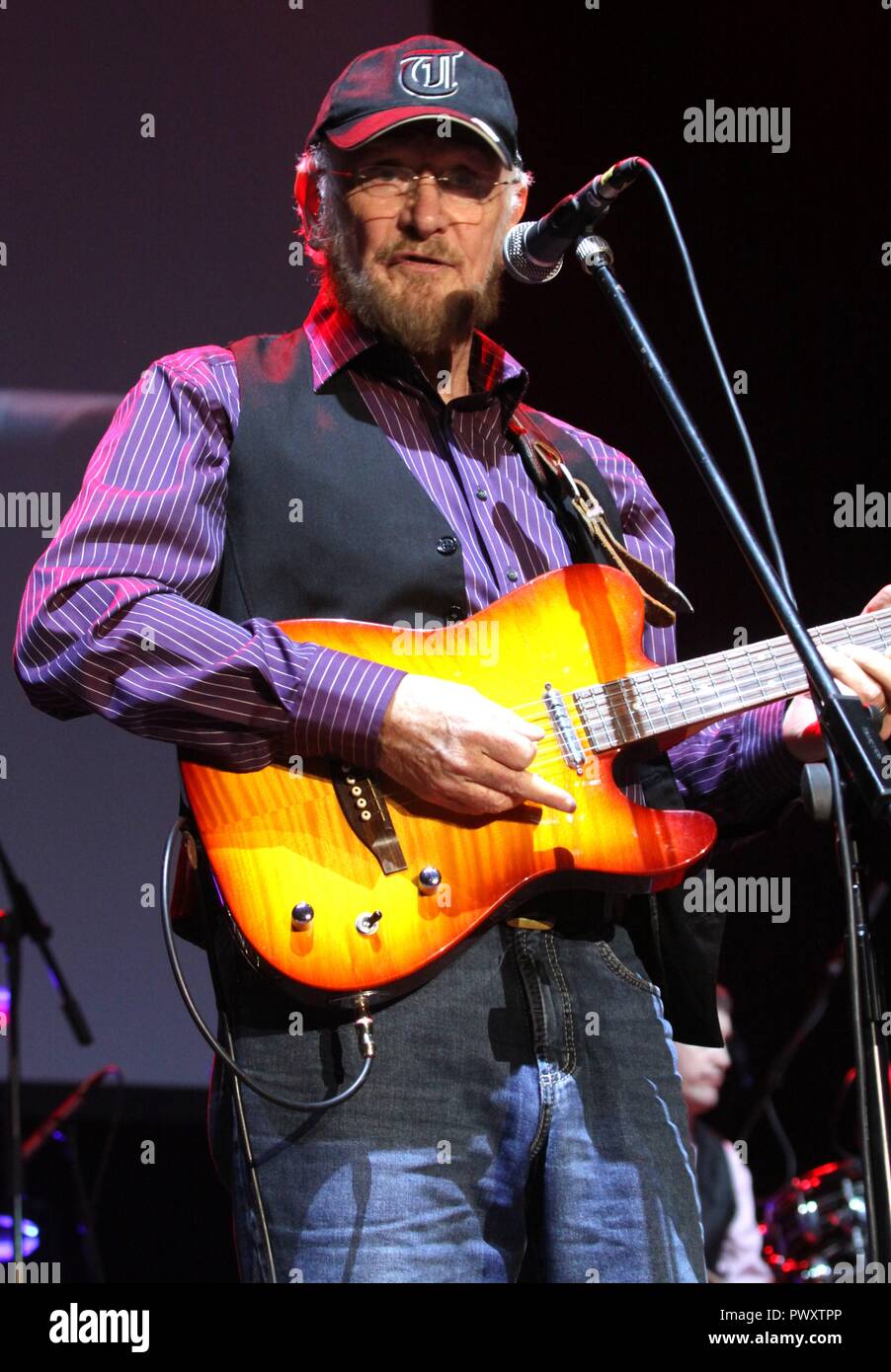 Liverpool,Uk Singer songeriter Tony Sheridan performs at Liverpool Echo ...