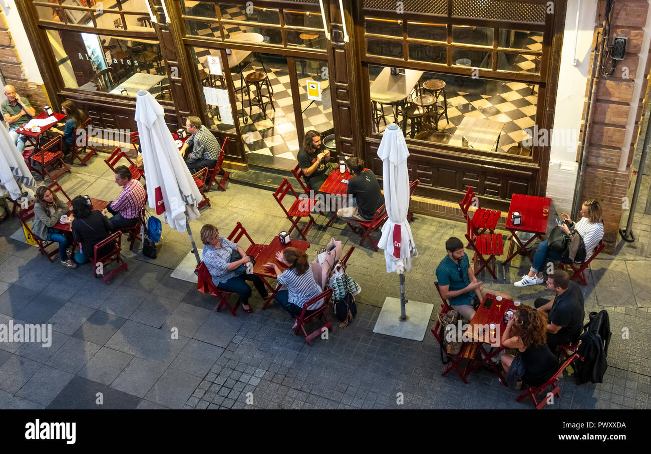 Cafe overview hi-res stock photography and images - Alamy