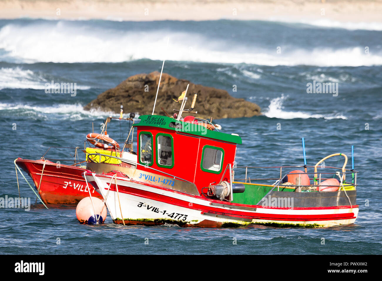 Barco de pesca hi-res stock photography and images - Alamy