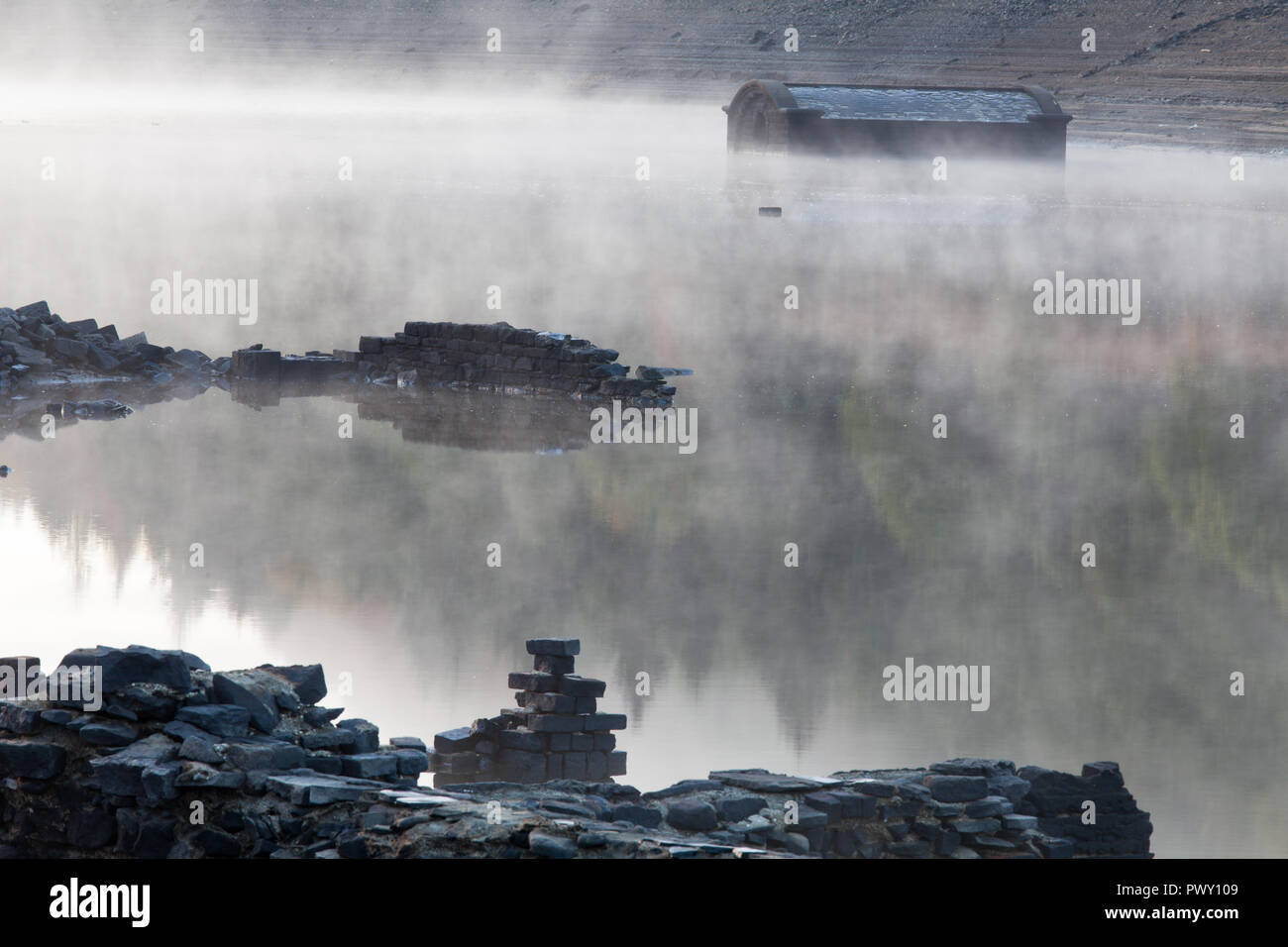 Ladybower reservoir church hi-res stock photography and images - Alamy
