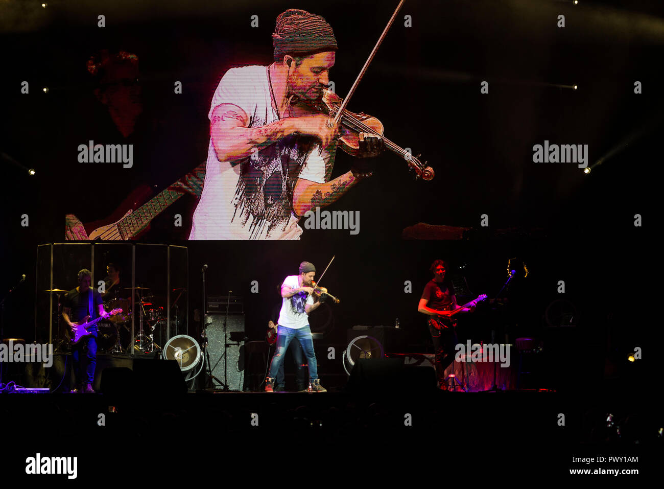 David garrett live music hi-res stock photography and images - Alamy