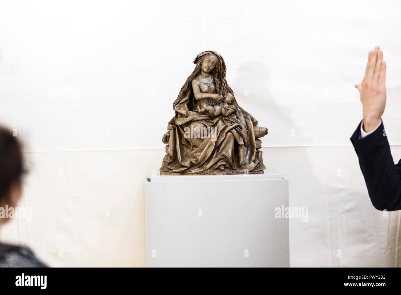 Berlin, Germany. 18th Oct, 2018. "Throning Mother of God with Child ...