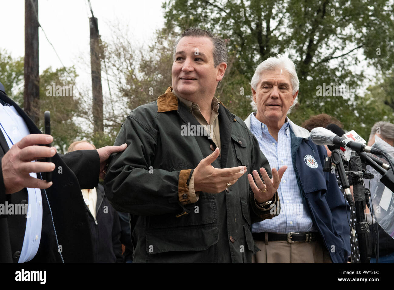 Senator for the environment hi-res stock photography and images - Alamy