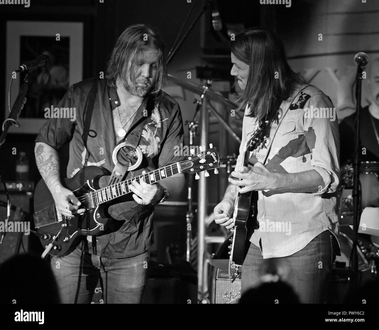 News project Black and White Stock Photos & Images - Alamy