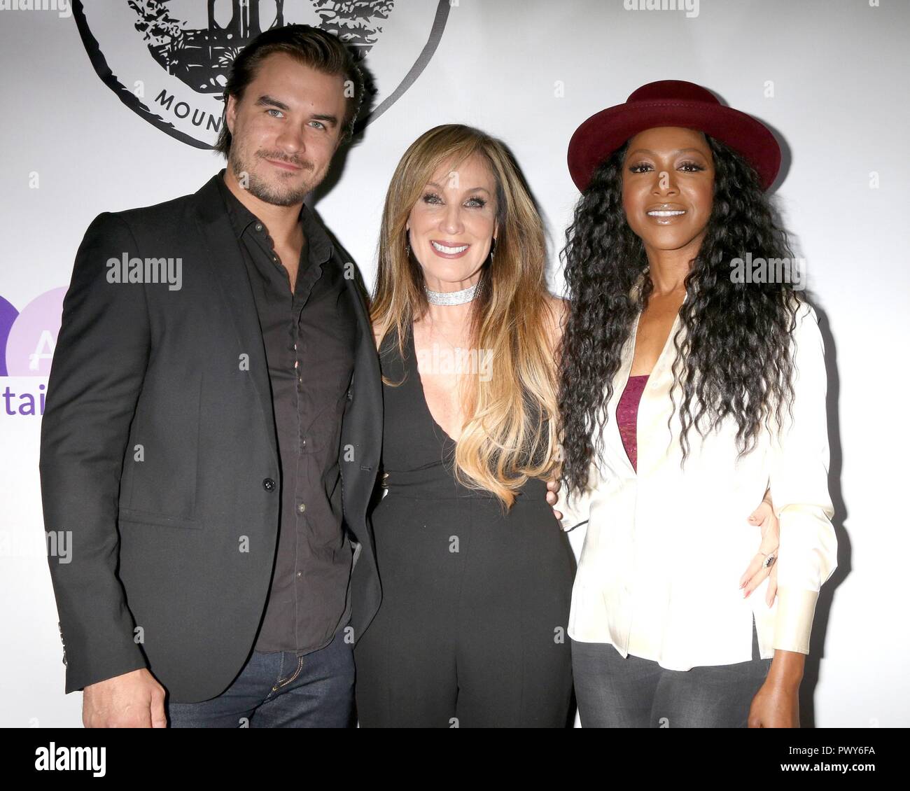 Rob Mayes And Girlfriend