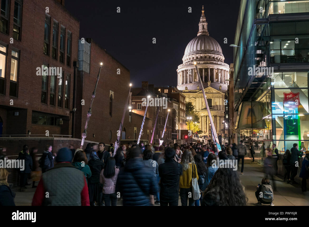 15 feet tall hi-res stock photography and images - Alamy