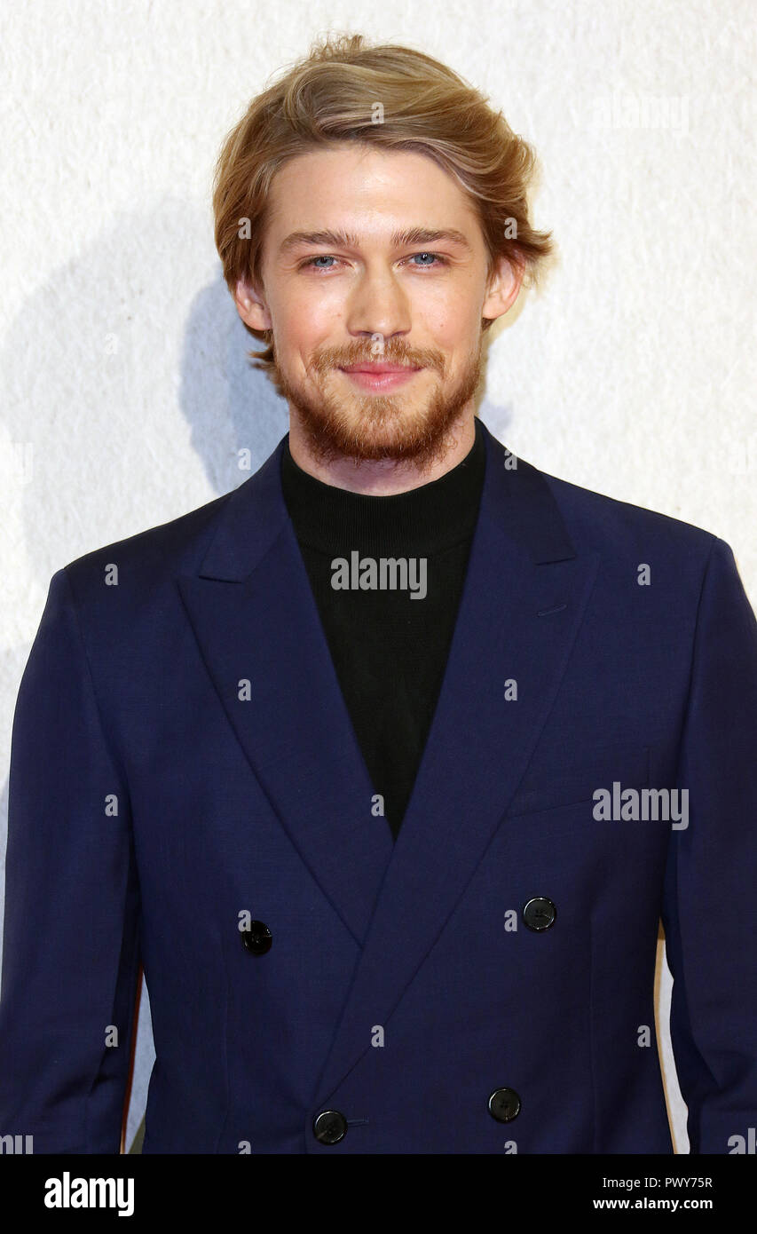 Joe alwyn hi-res stock photography and images - Alamy
