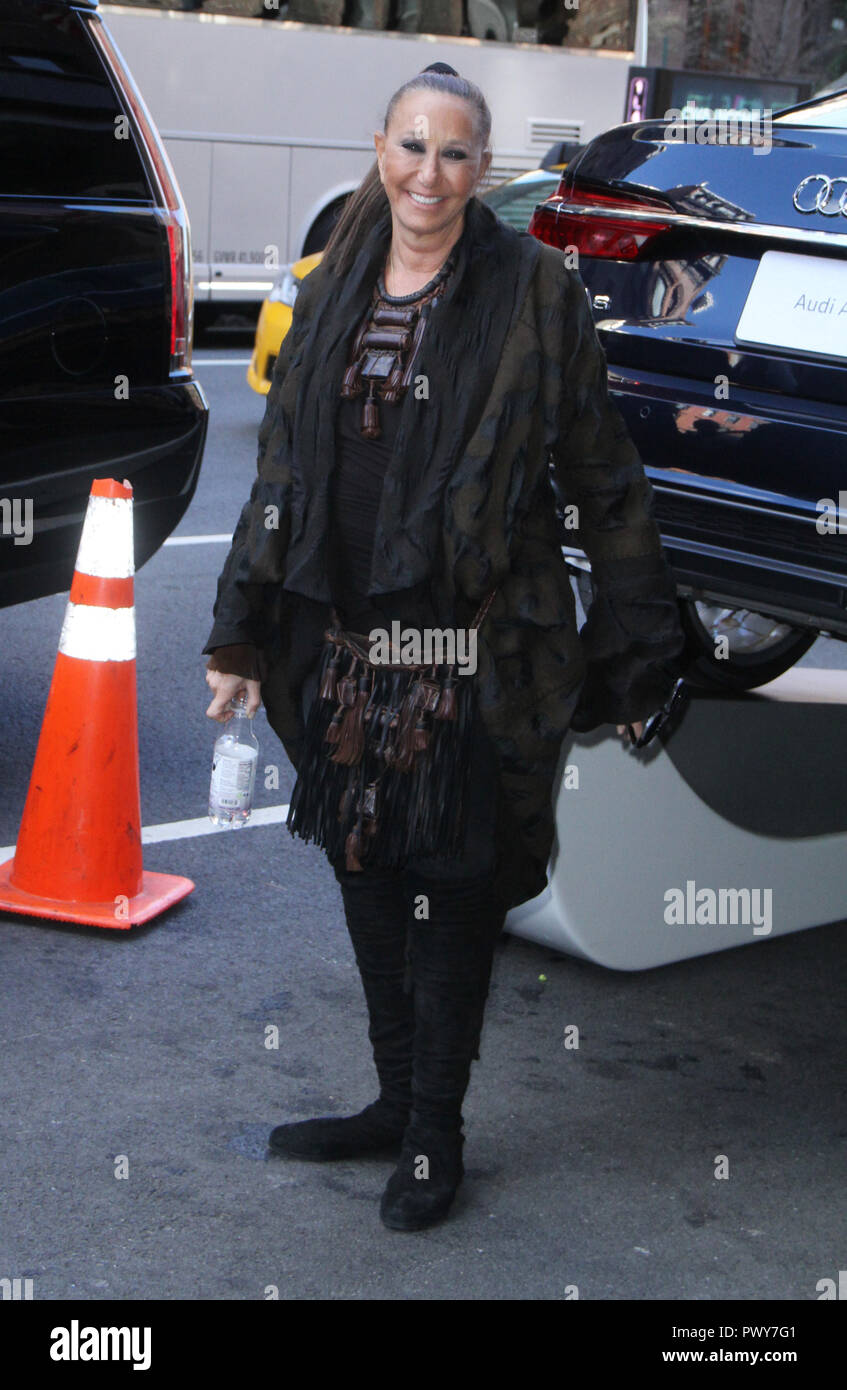 S h e hi-res stock photography and images - Alamy