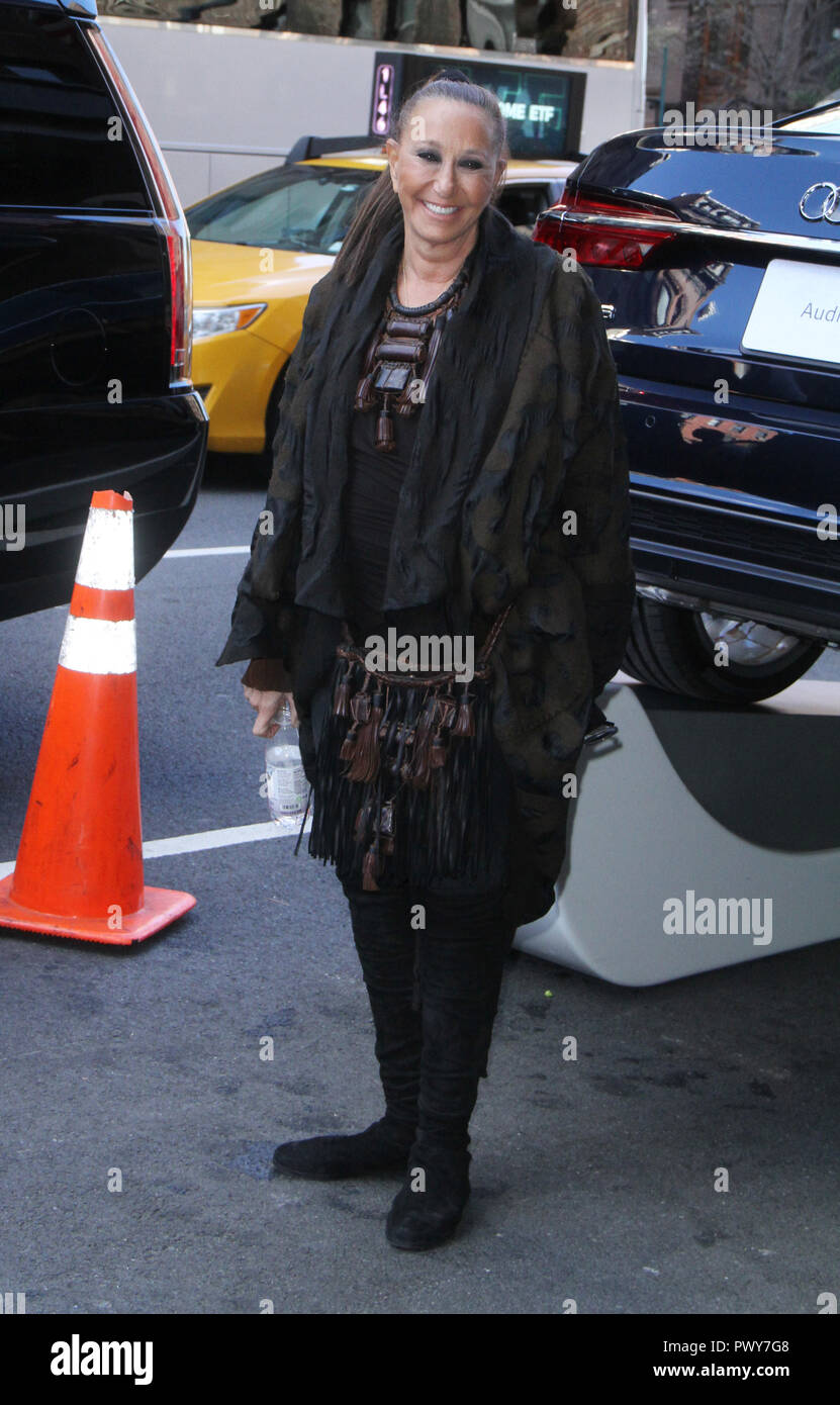 S h e hi-res stock photography and images - Alamy