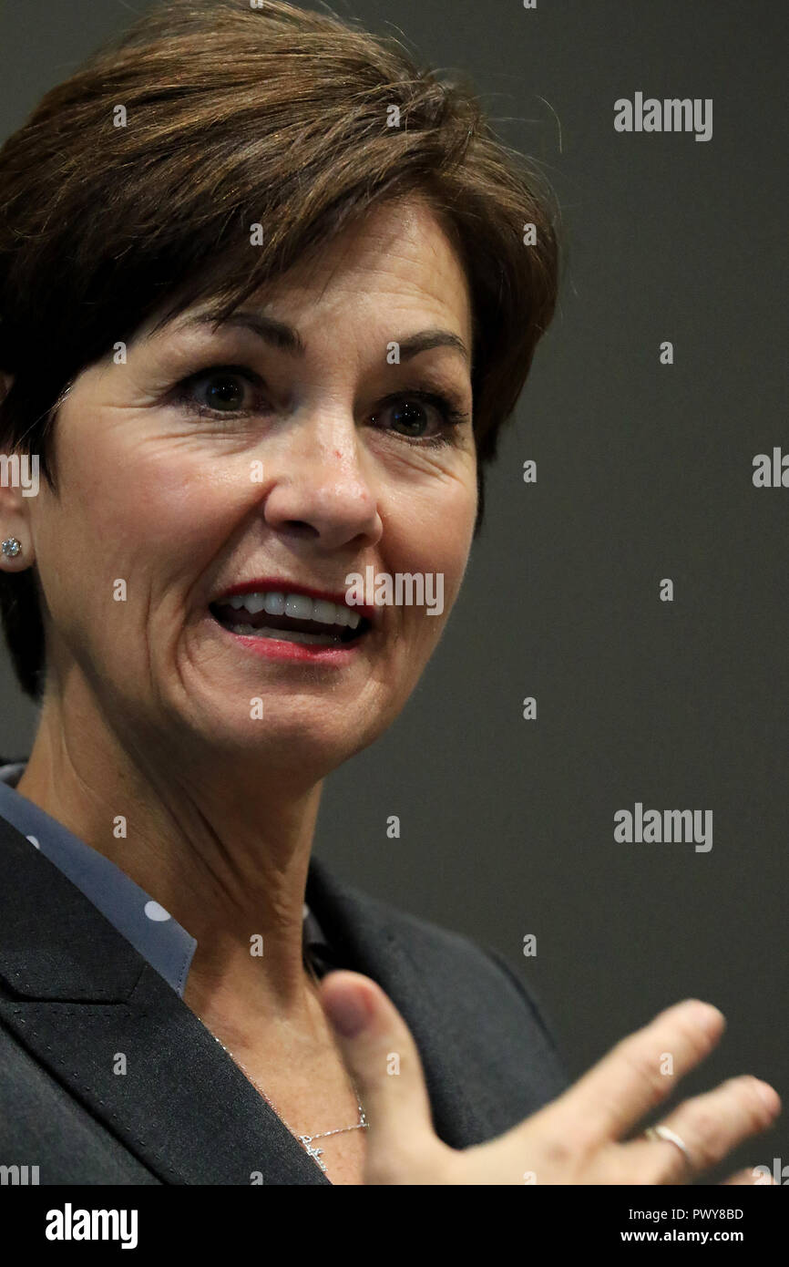 Kim reynolds hi-res stock photography and images - Alamy