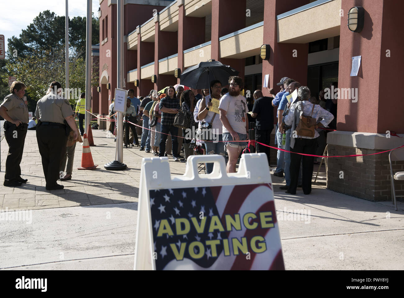 Keep early hours hi-res stock photography and images - Alamy