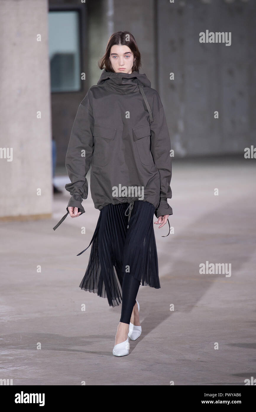 2018/10/18 Tokyo, Runway Show 'Hyke' from Designer Hideaki Yoshihara ...