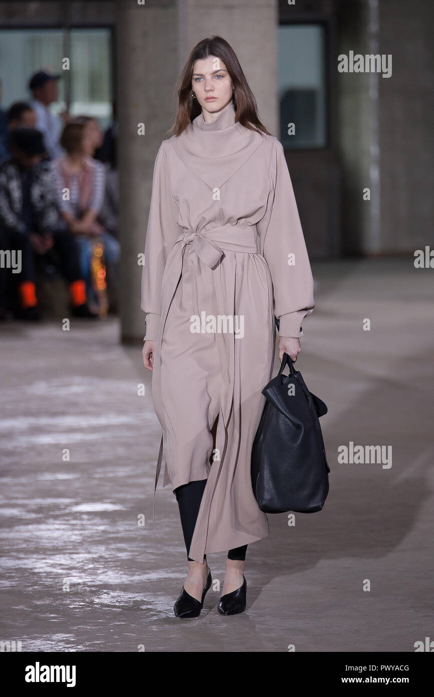 2018/10/18 Tokyo, Runway Show 'Hyke' from Designer Hideaki Yoshihara ...