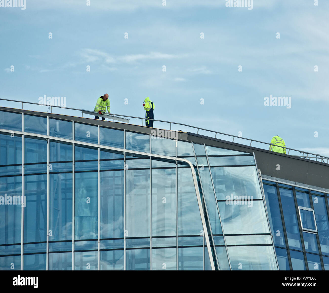 Dangerouys hi-res stock photography and images - Alamy