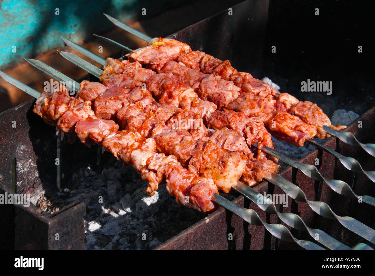 Chicken shashlik meat ready for barbecue hi-res stock photography and ...