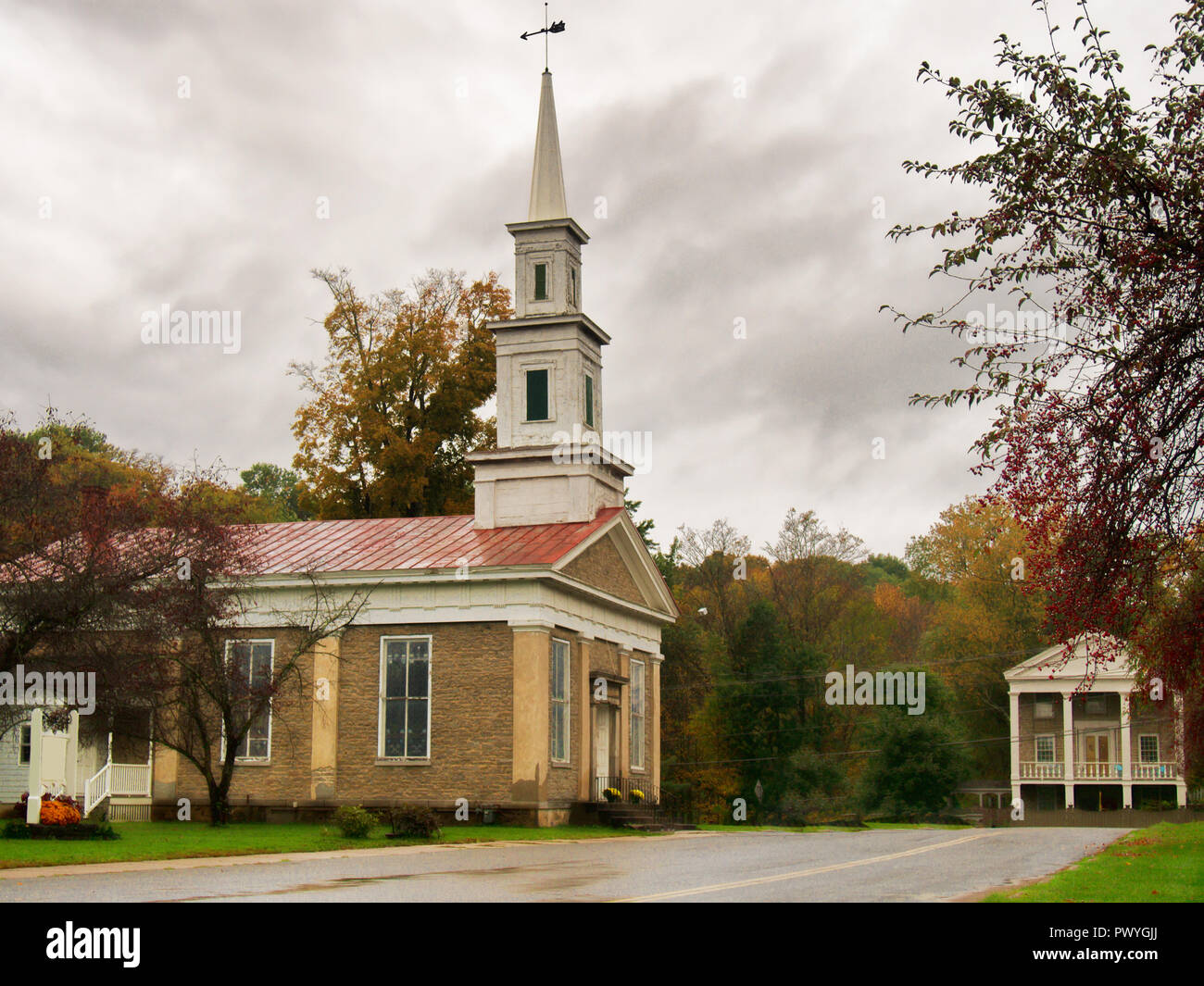 Ssimple lifestyles hi-res stock photography and images - Alamy