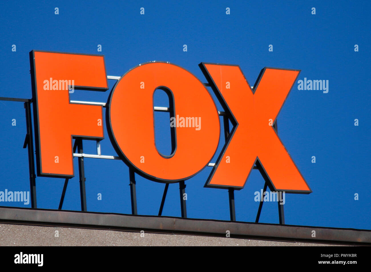 Fox news logo hi-res stock photography and images - Alamy