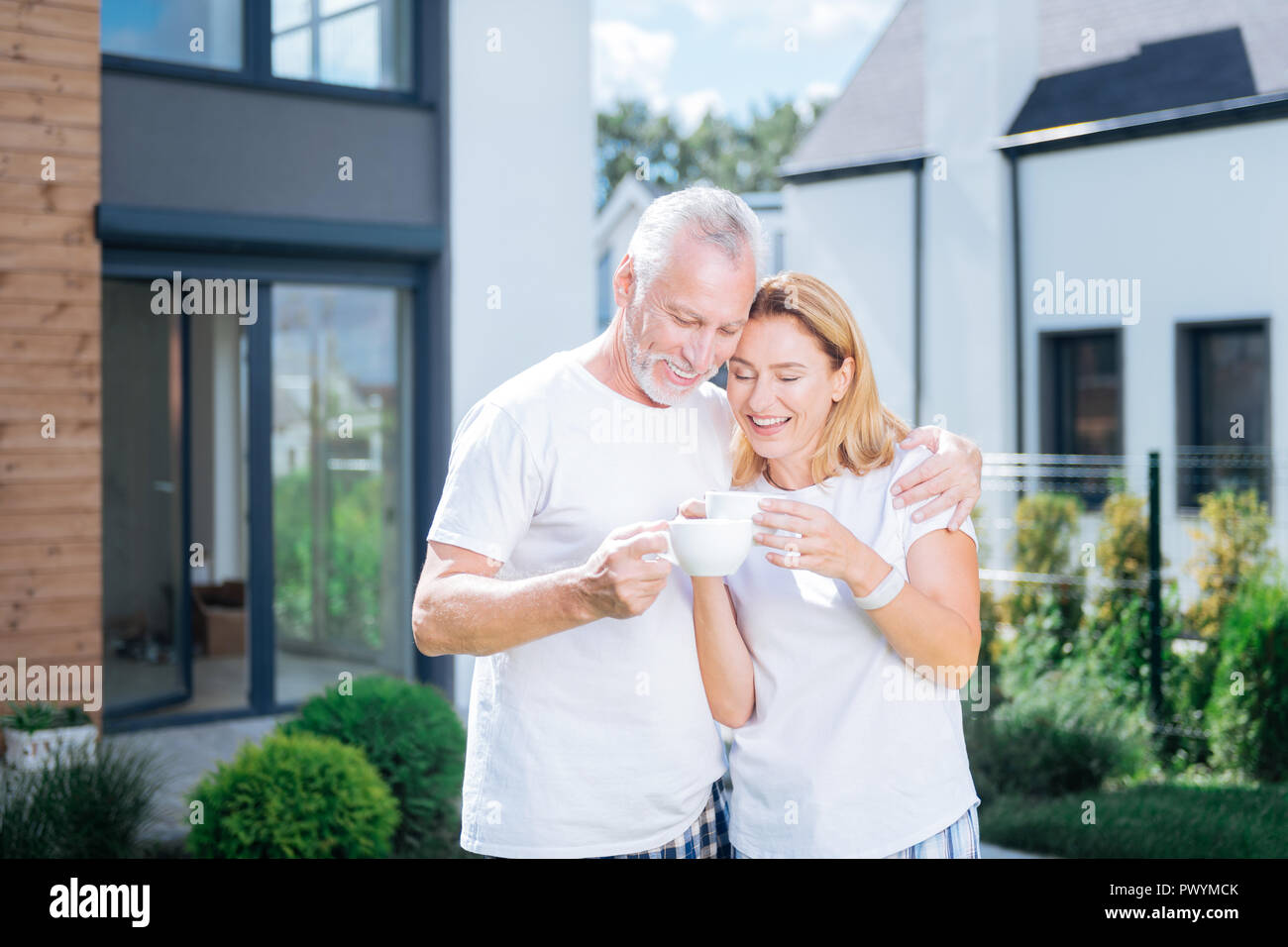 Husband wife having tea hi-res stock photography and images - Alamy