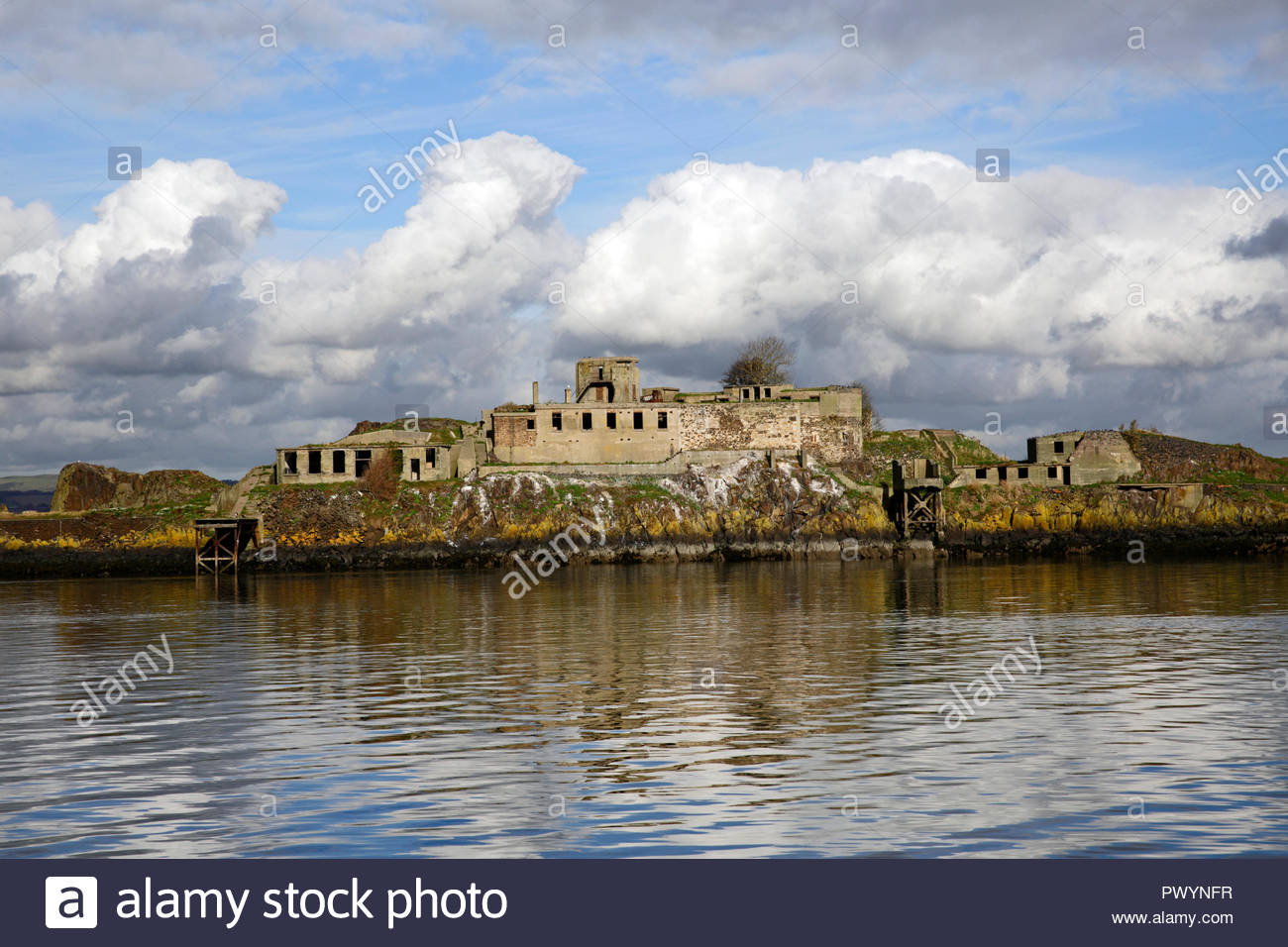 Edinburgh three bridges boat hi-res stock photography and images - Alamy