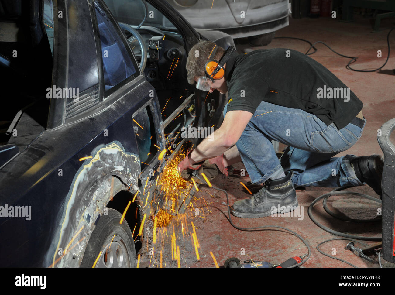 Angle grinder car hi-res stock photography and images - Alamy