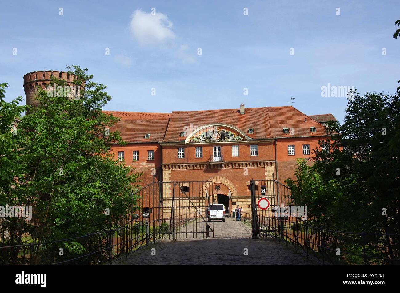 Spandau prison hi-res stock photography and images - Alamy