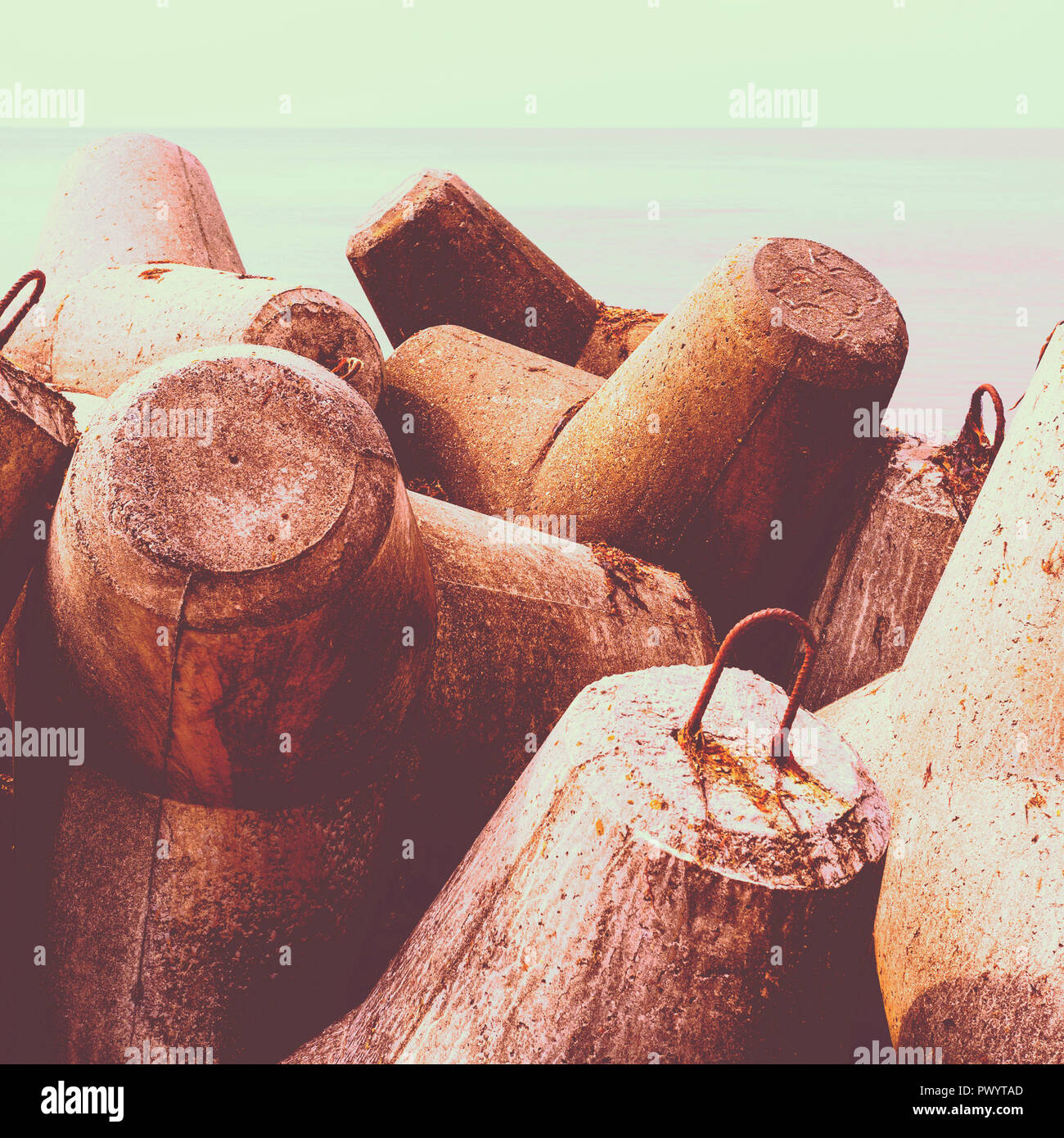 Concrete wave breakers hi-res stock photography and images - Alamy