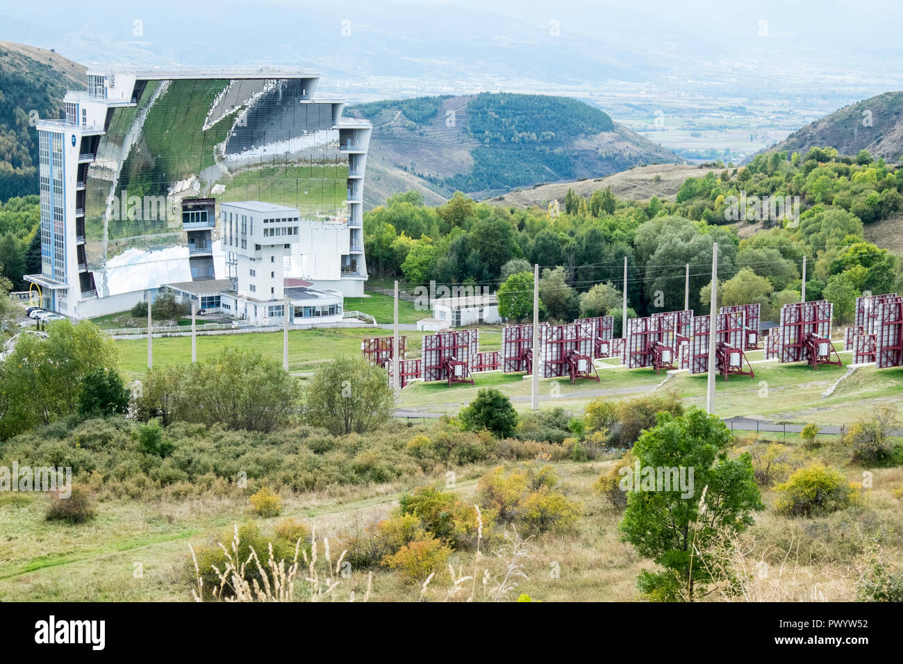 Solar furnace, odeillo, france hi-res stock photography and images - Alamy