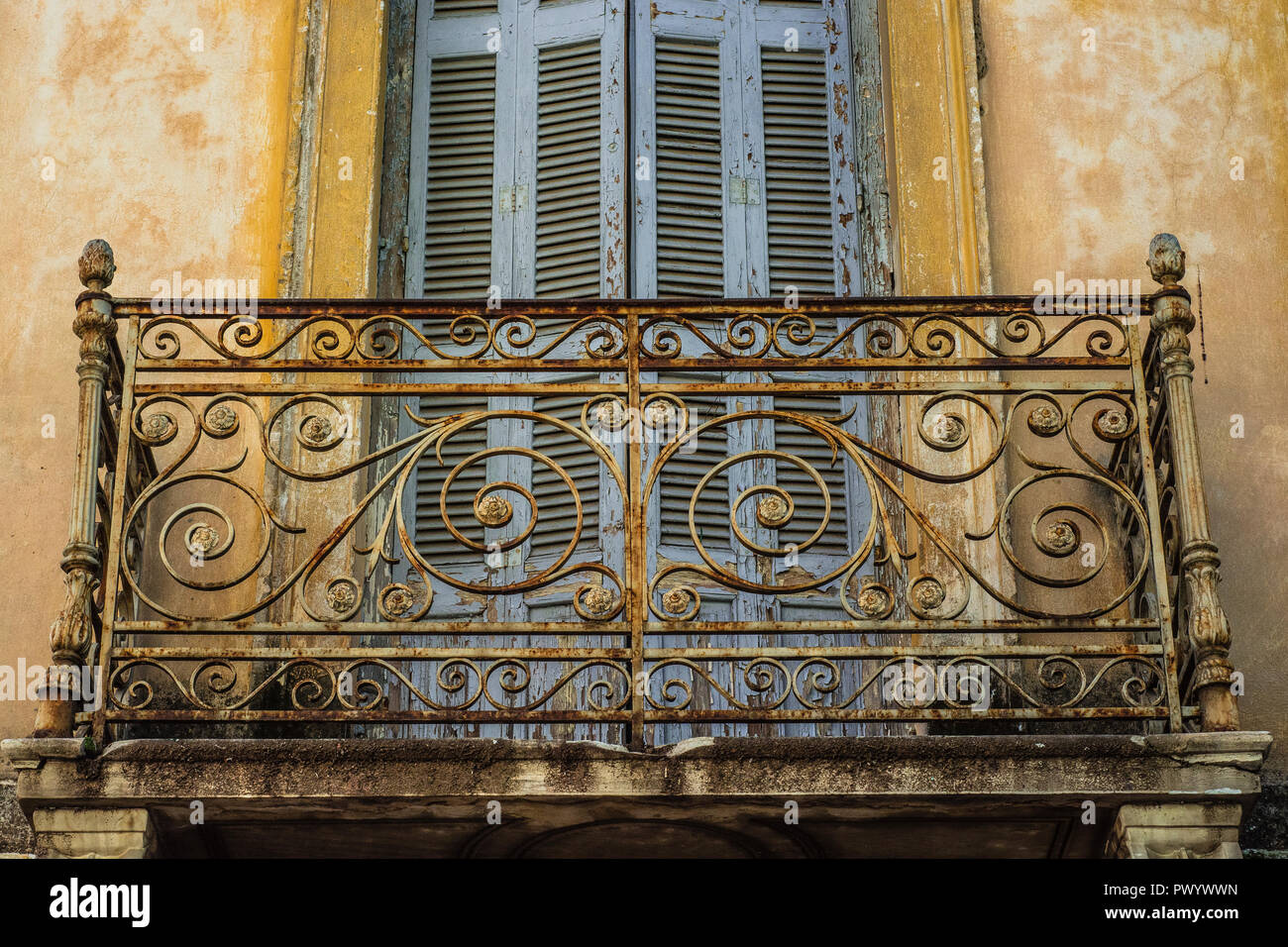 Windows in the City, Urban Exploration, Beauty of the Architectural ...
