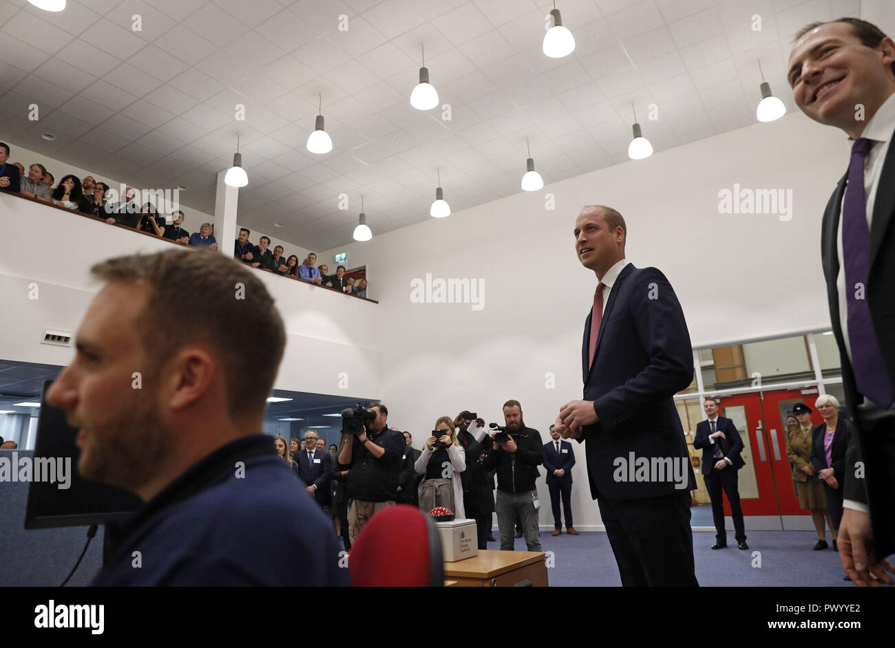 Mast upgrade hi-res stock photography and images - Alamy