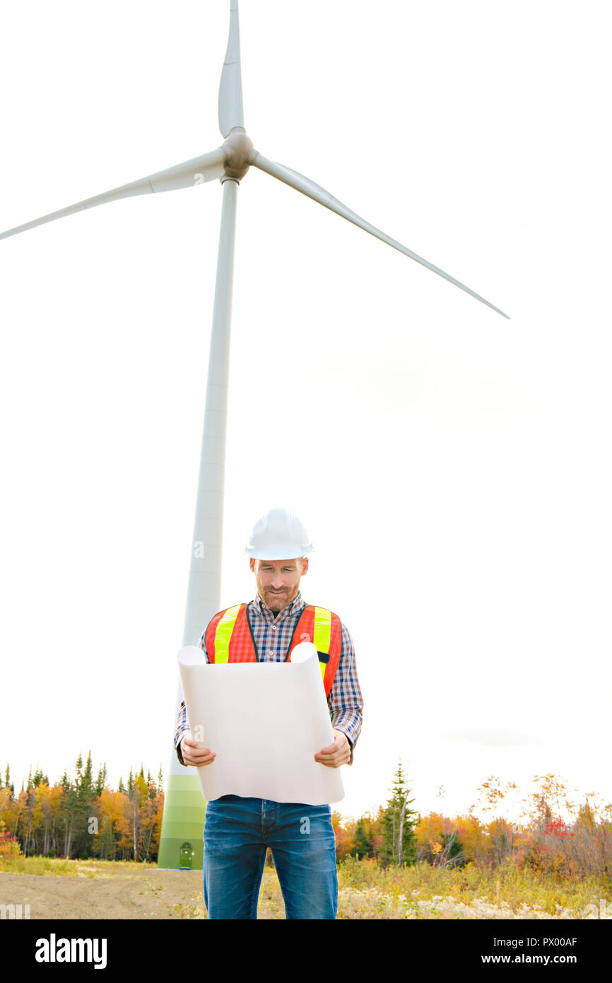 Wind turbine worker standing hi-res stock photography and images - Alamy