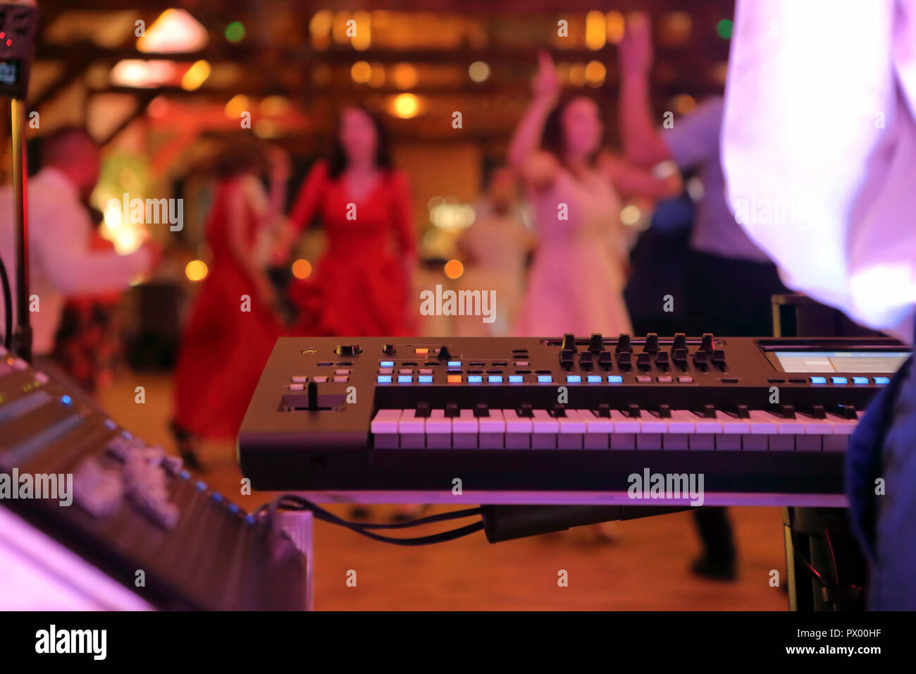 Event gig hi-res stock photography and images - Alamy