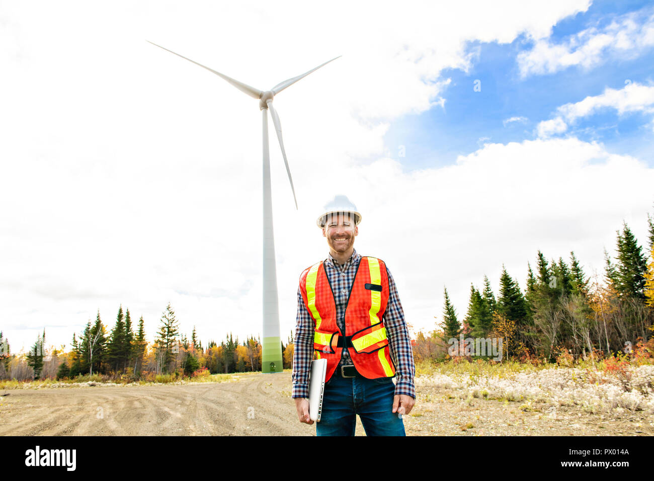 Generator repair hi-res stock photography and images - Alamy