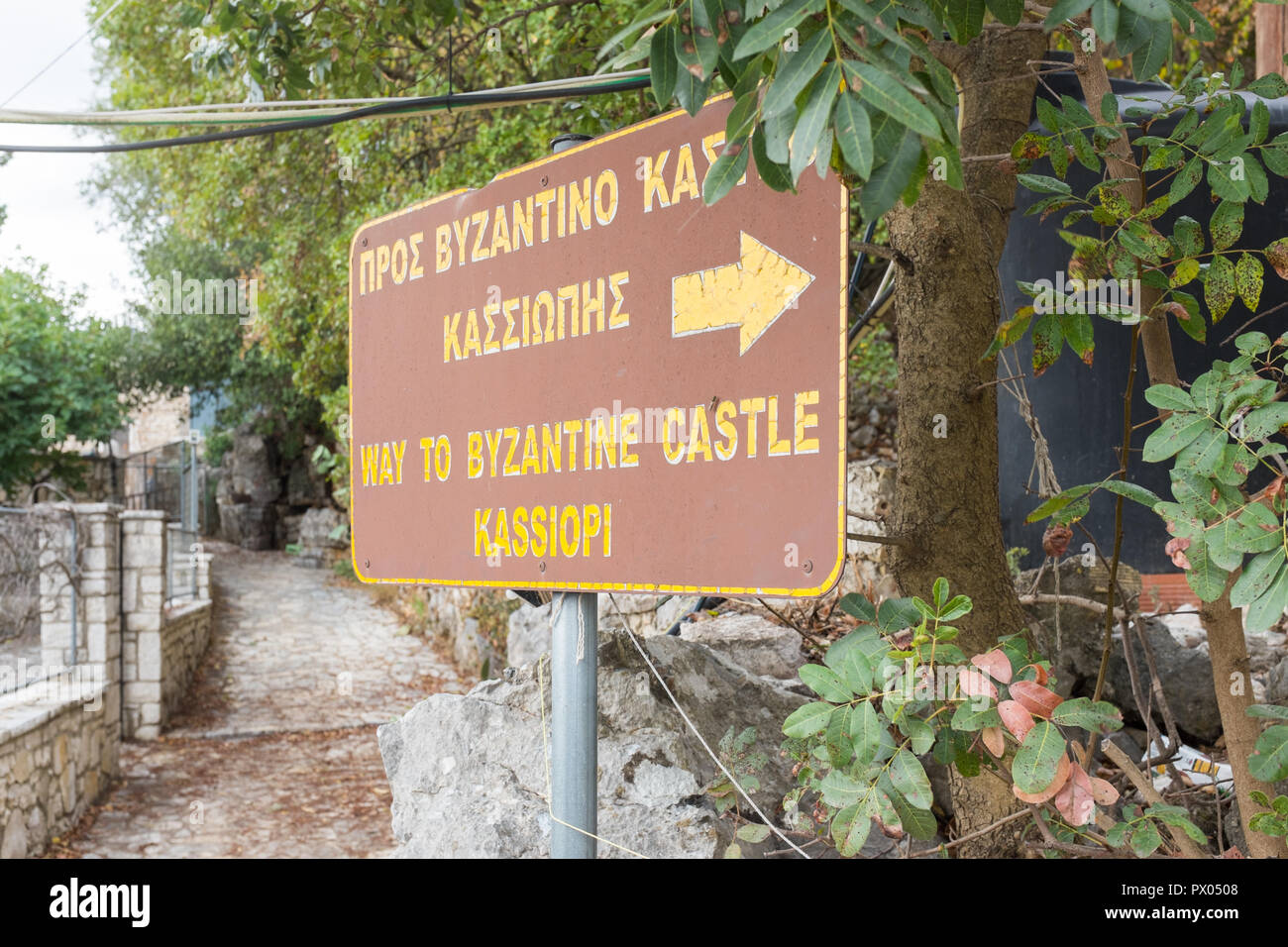 Sign in English and Greek pointing way to Kassiopi Byzantine Castle ...