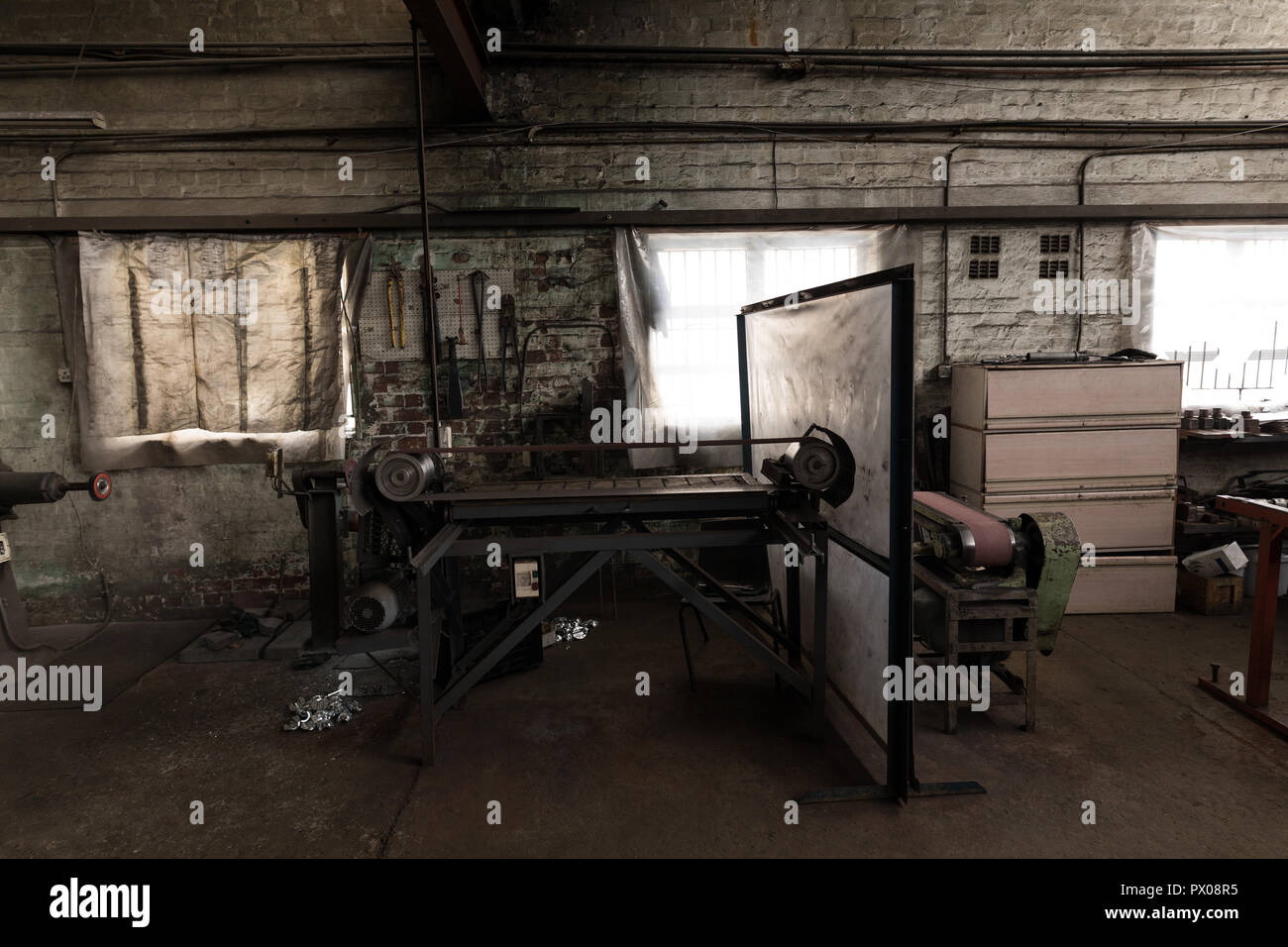 Polishing machine hi-res stock photography and images - Alamy