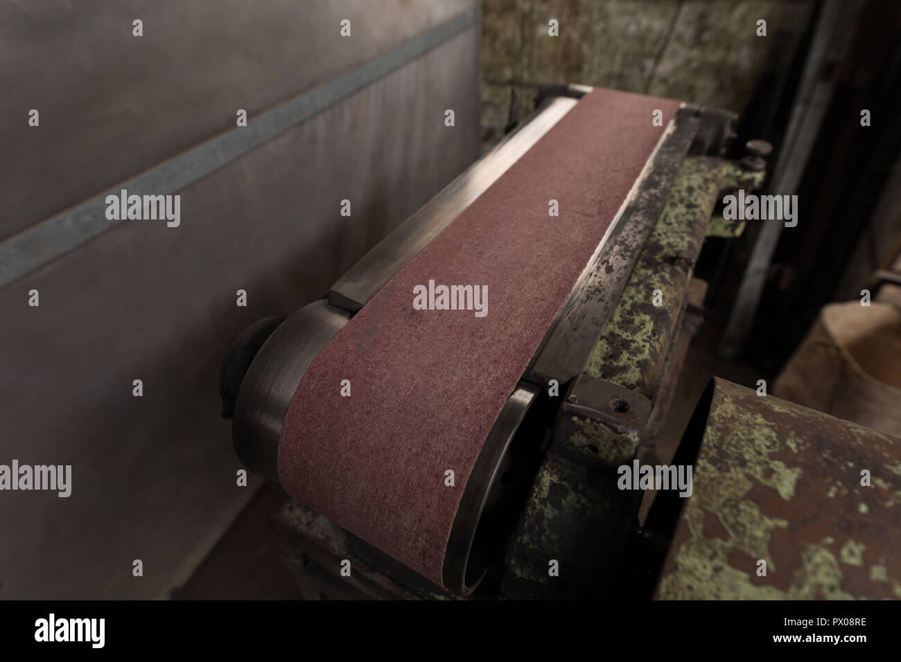 Metal polishing machine hi-res stock photography and images - Alamy