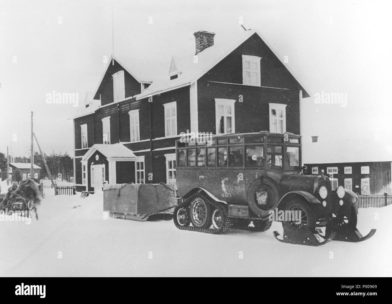 Bus in the winter of 1922. The swedish bus company Scania Vabis bus the ...