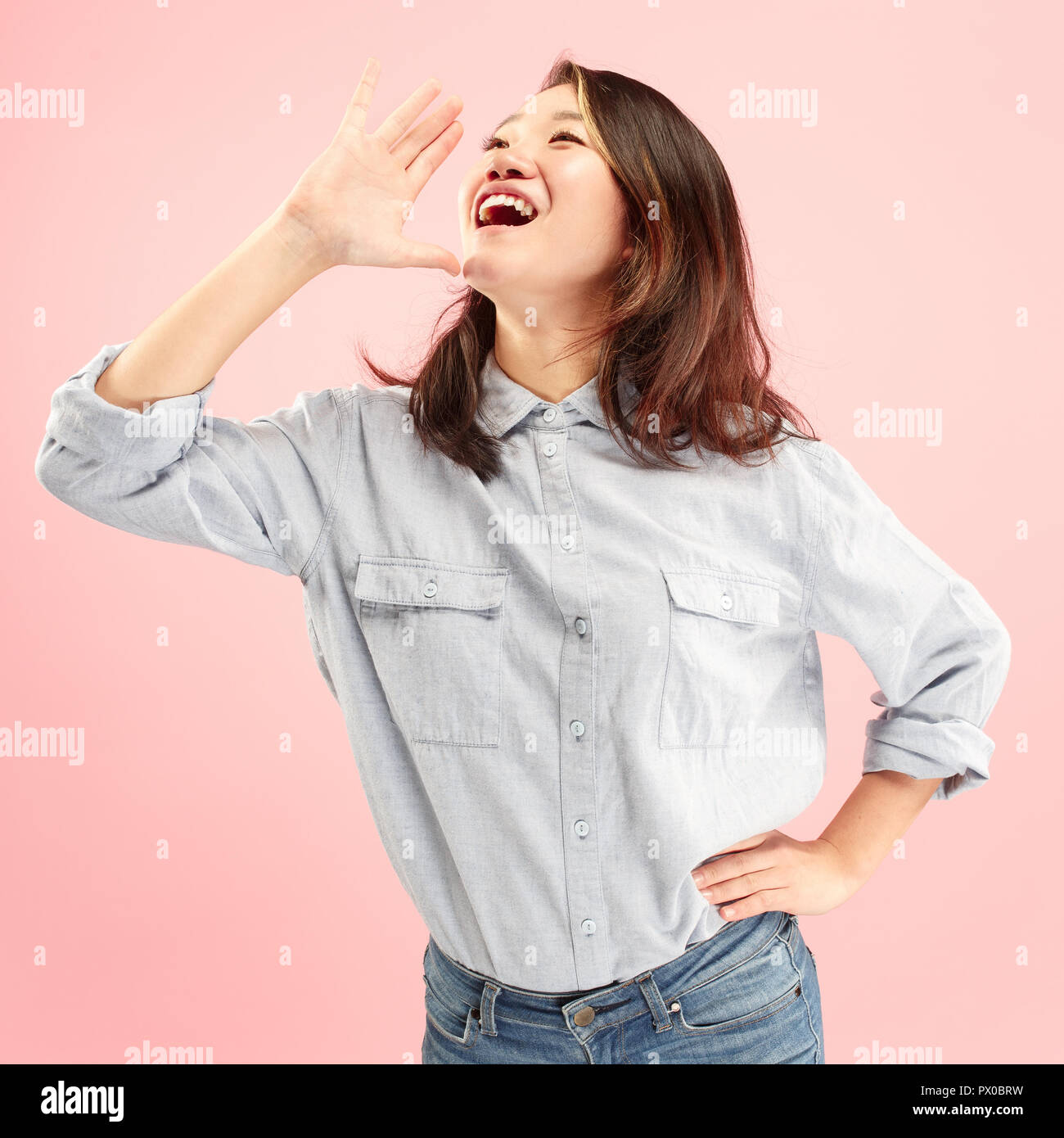 Do not miss. Young casual woman shouting. Shout. Crying emotional woman ...