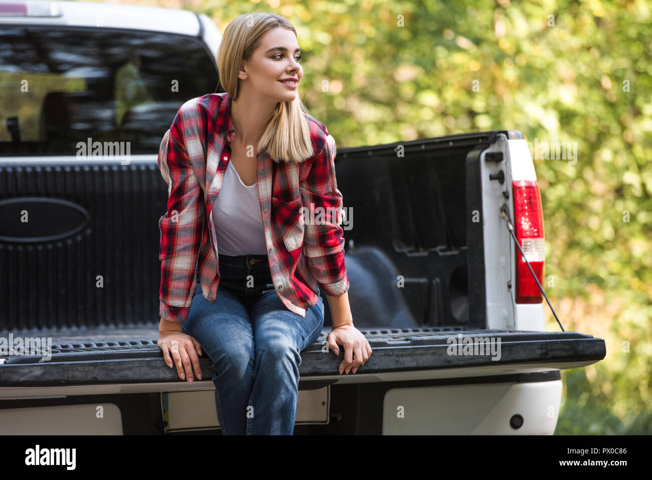 Pick up car hi-res stock photography and images - Alamy