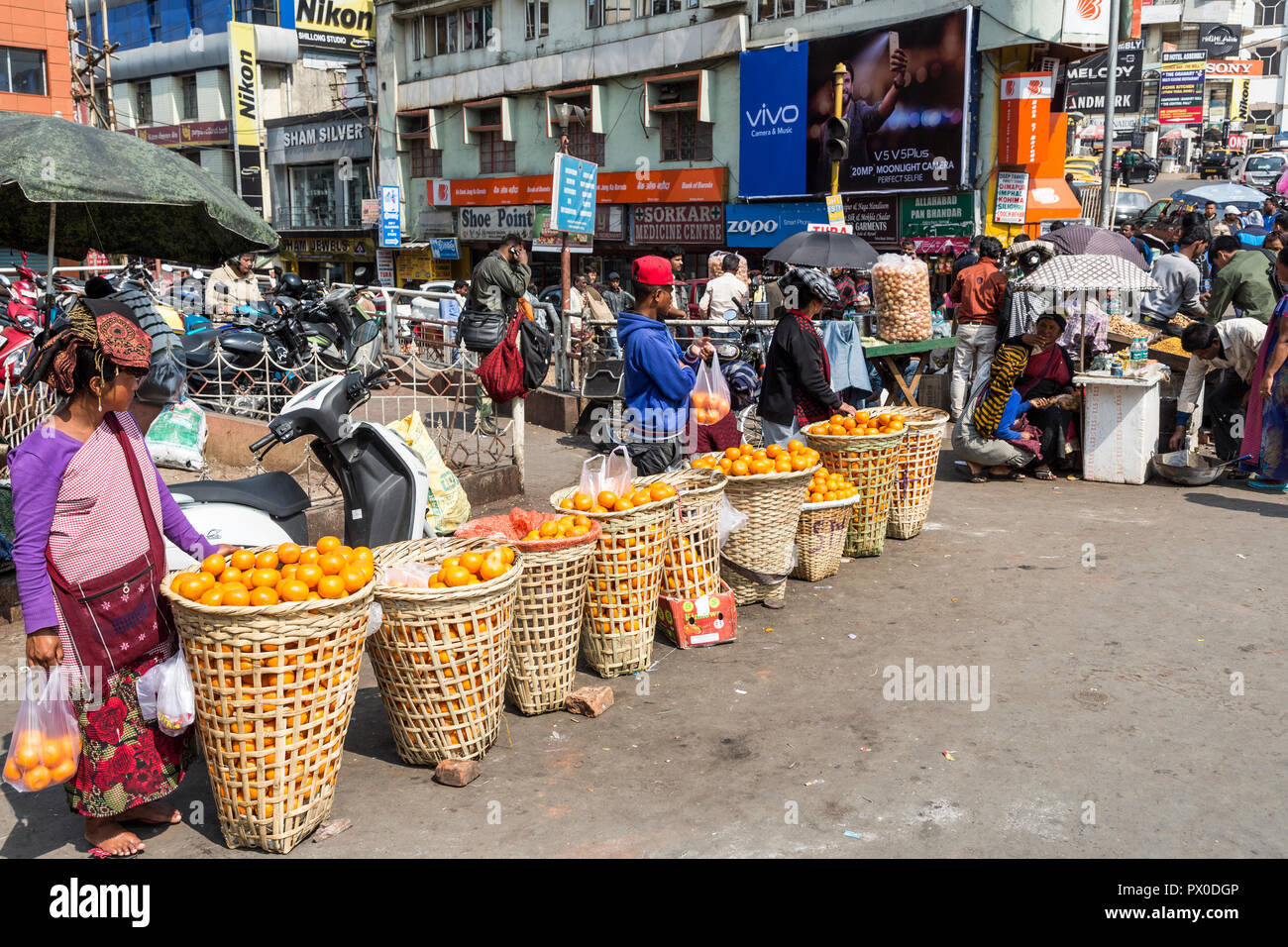 Roadside Selling India High Resolution Stock Photography and Images - Alamy