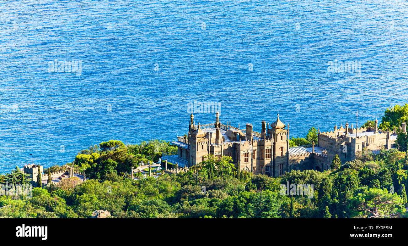 The Vorontsov Palace or the Alupka Palace, Crimea Stock Photo - Alamy