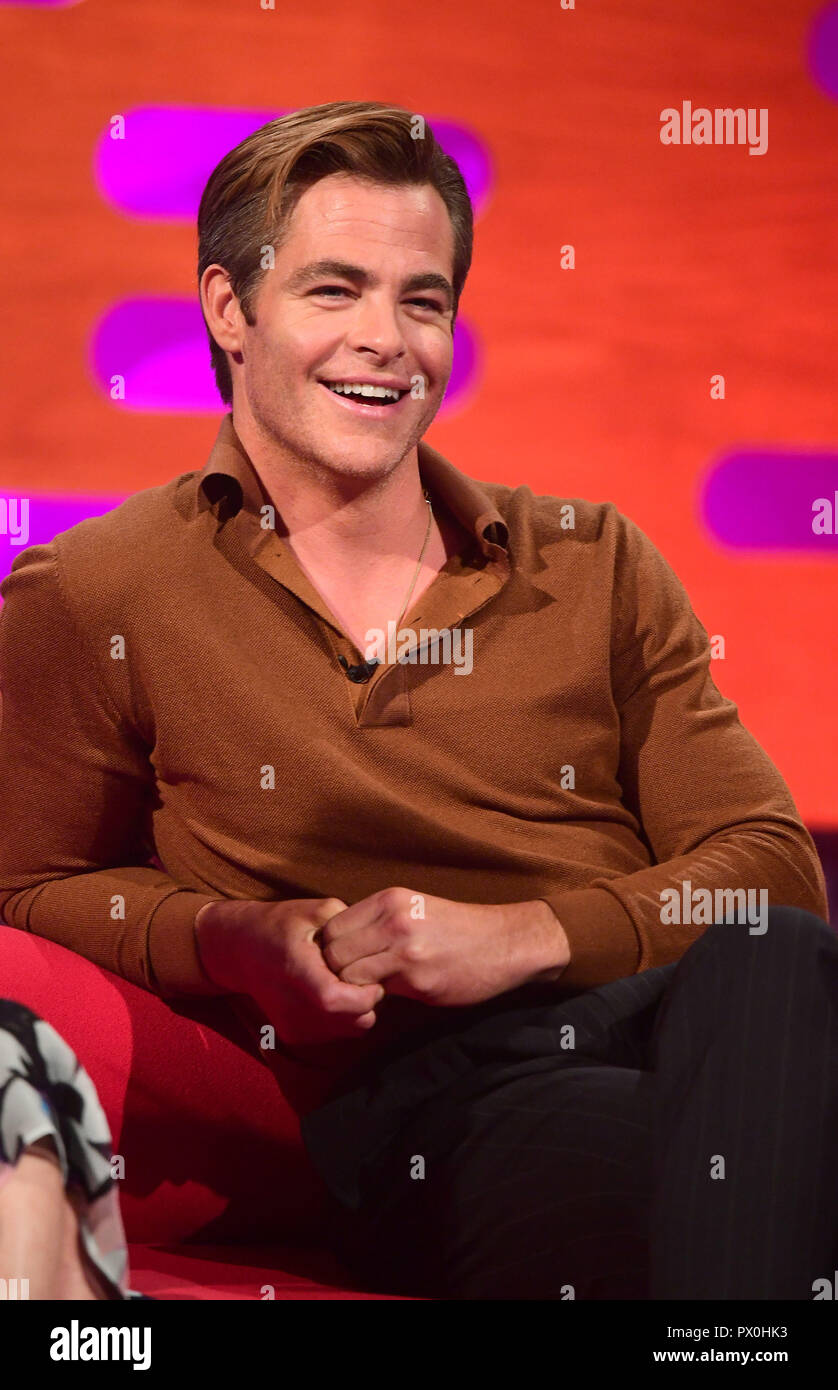 Chris Pine Smiling