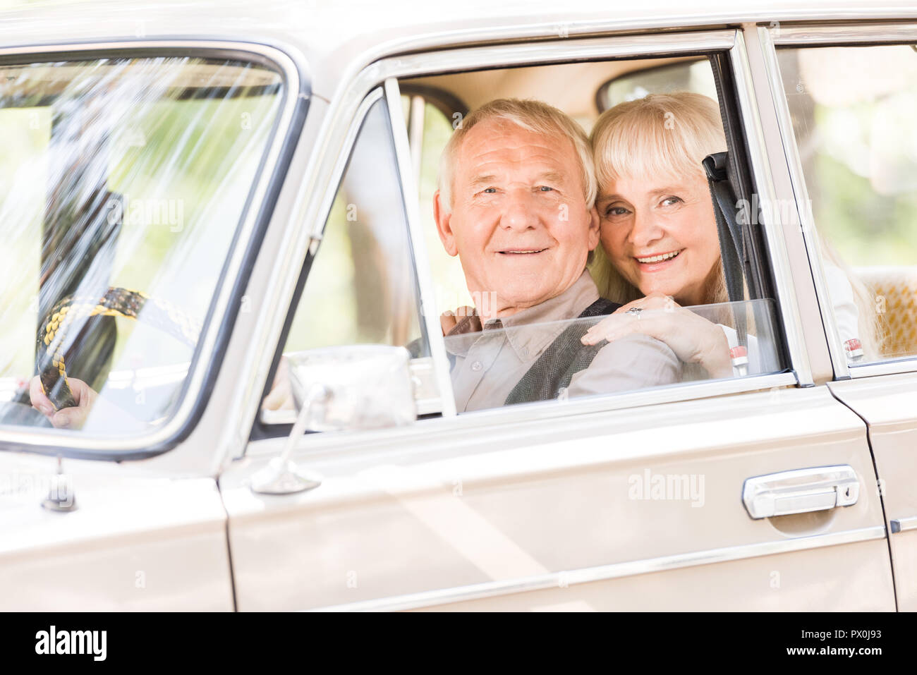 Hug hugging car hi-res stock photography and images - Alamy