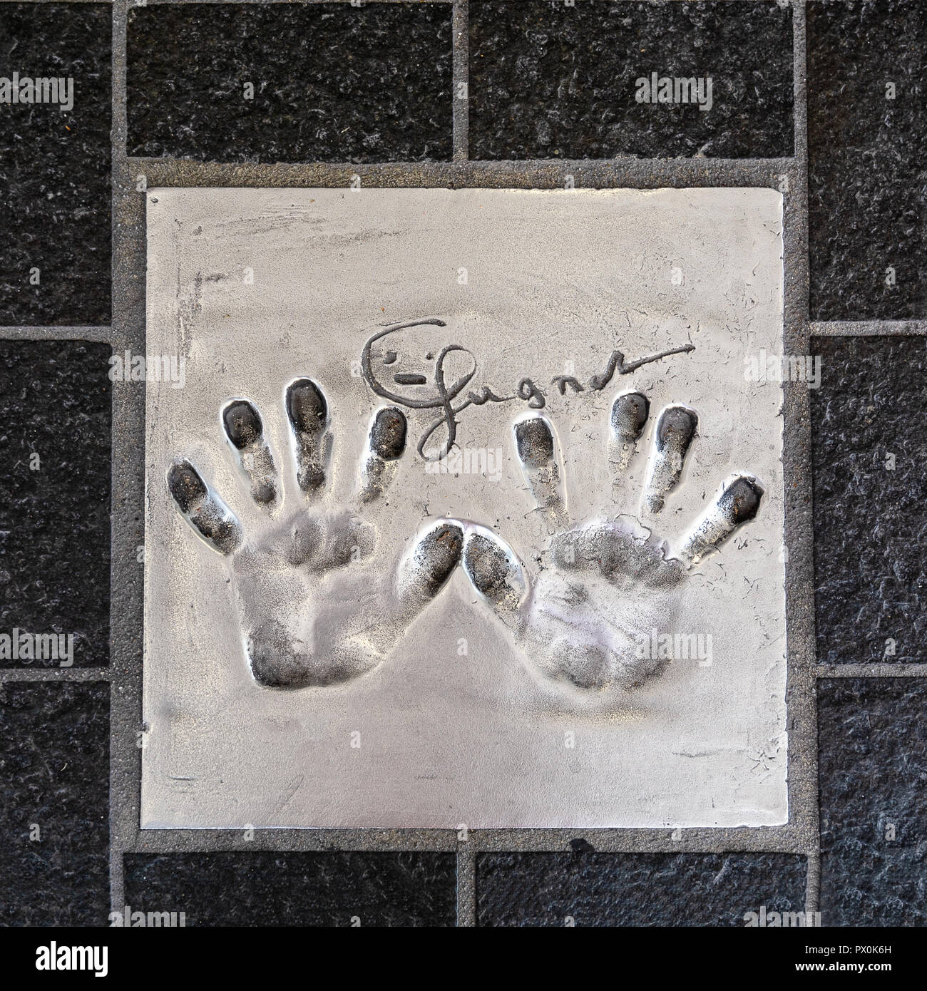 Handprint and signature hi-res stock photography and images - Alamy
