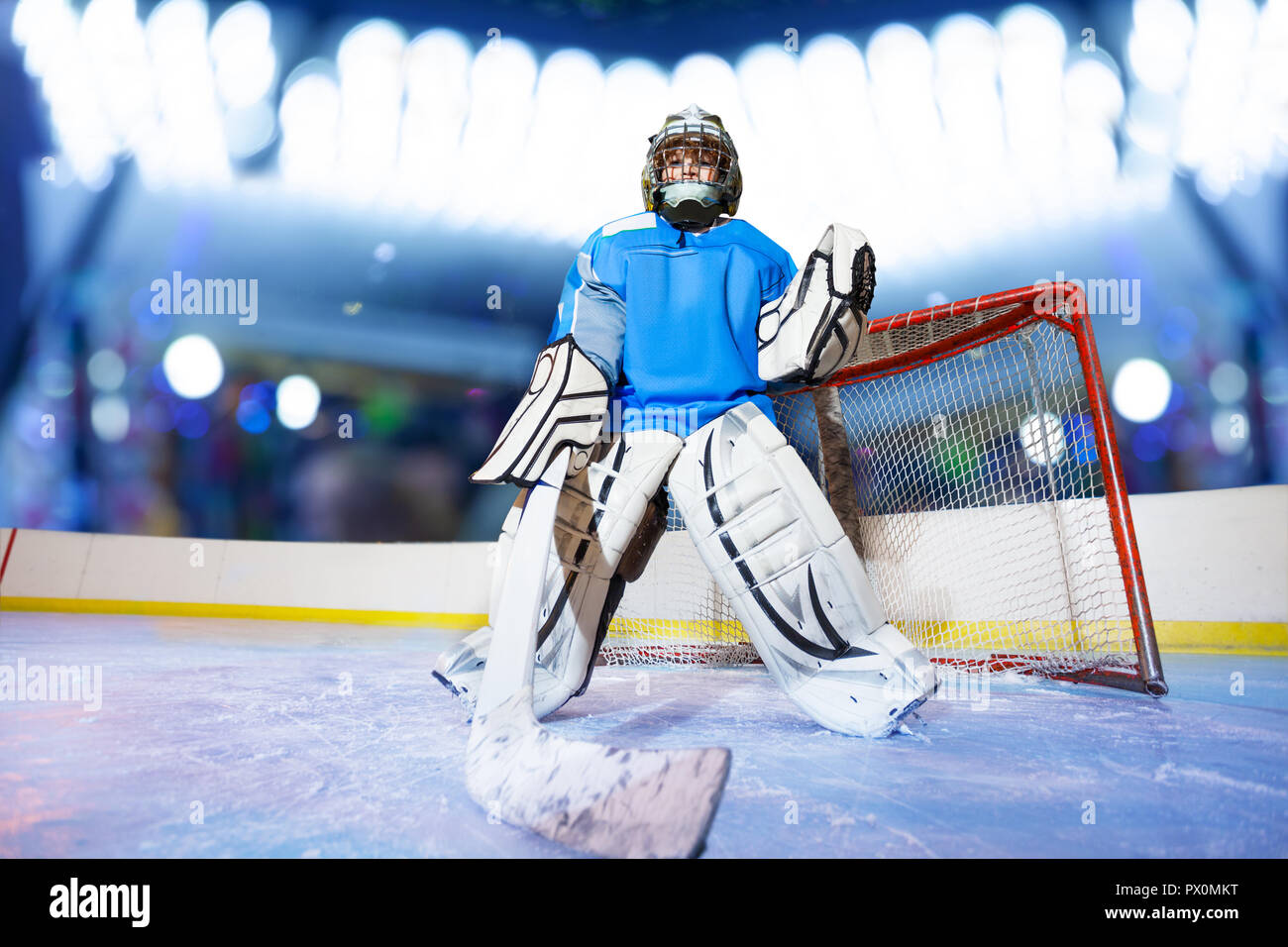 Goaltender hi-res stock photography and images - Alamy