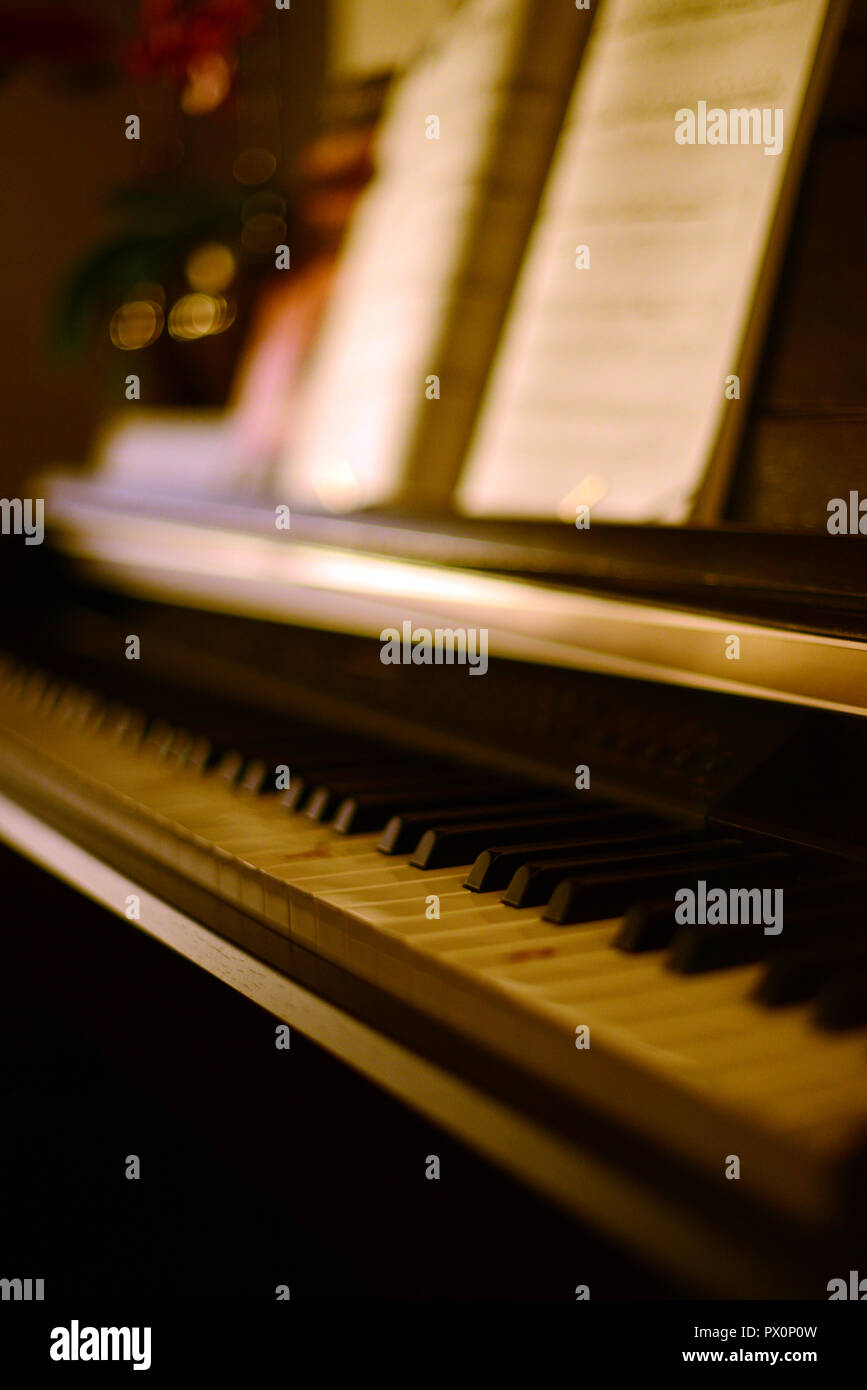 Piano sunset hi-res stock photography and images - Alamy