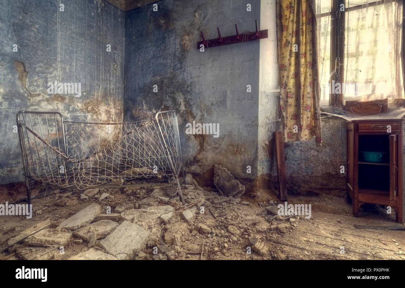 Bad view in a hotel room hi-res stock photography and images - Alamy