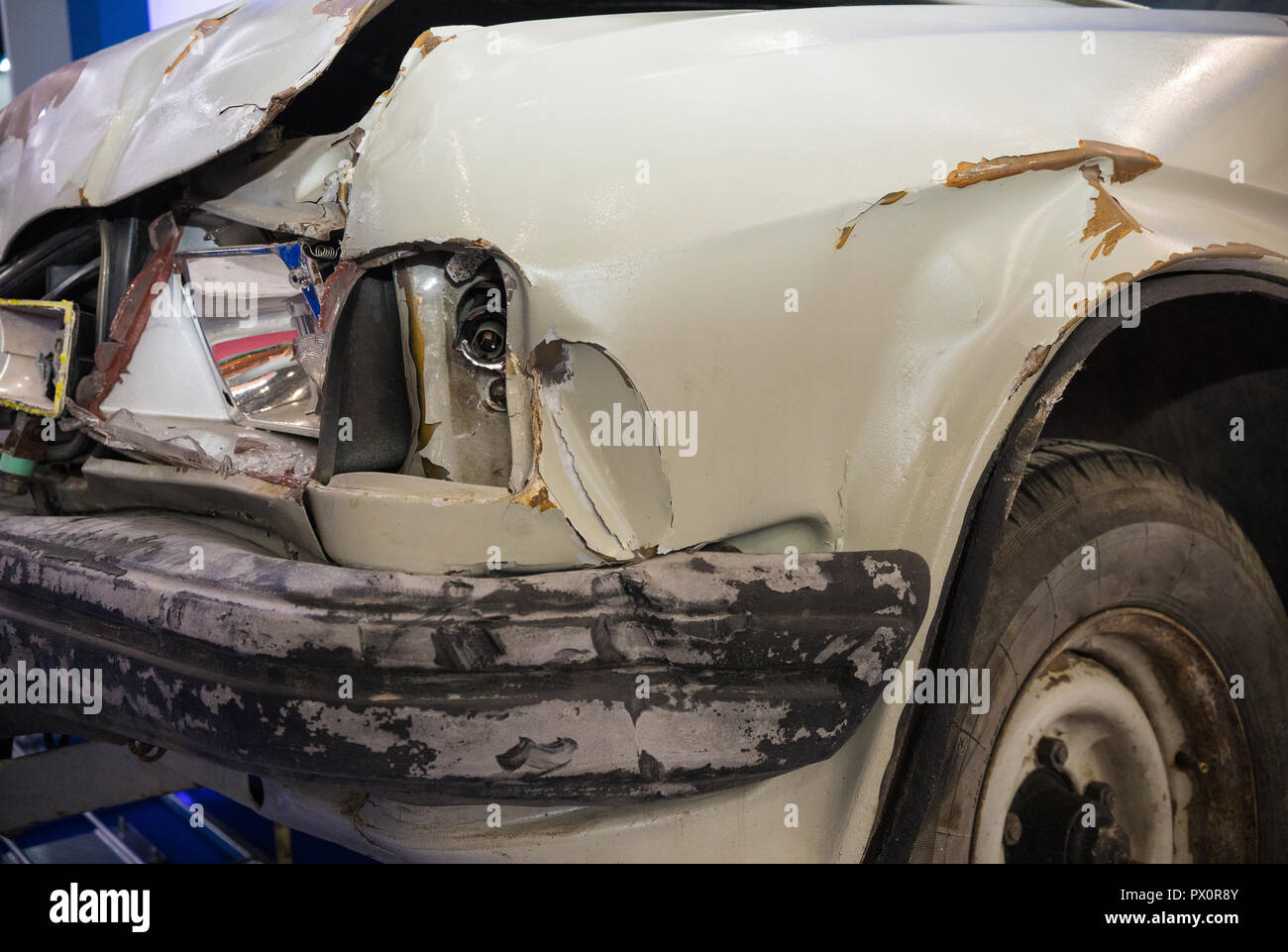 Front Of Car Damaged Stock Photos & Front Of Car Damaged Stock Images ...