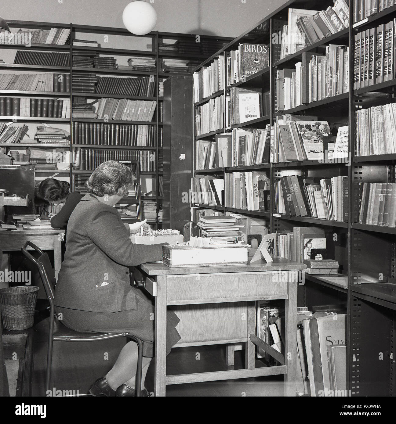 1950s library hi-res stock photography and images - Alamy