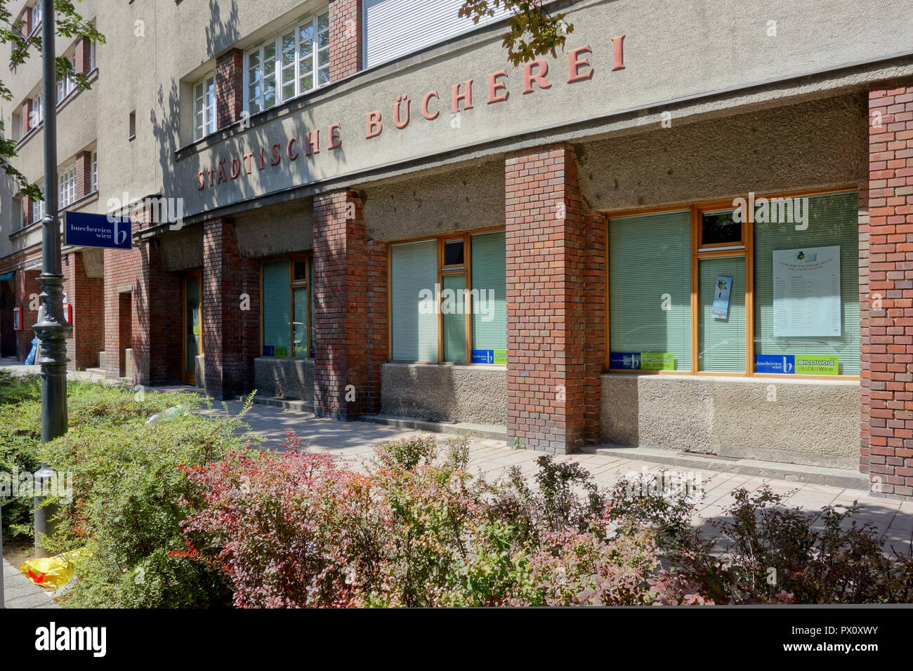 Red vienna rabenhof hi-res stock photography and images - Alamy