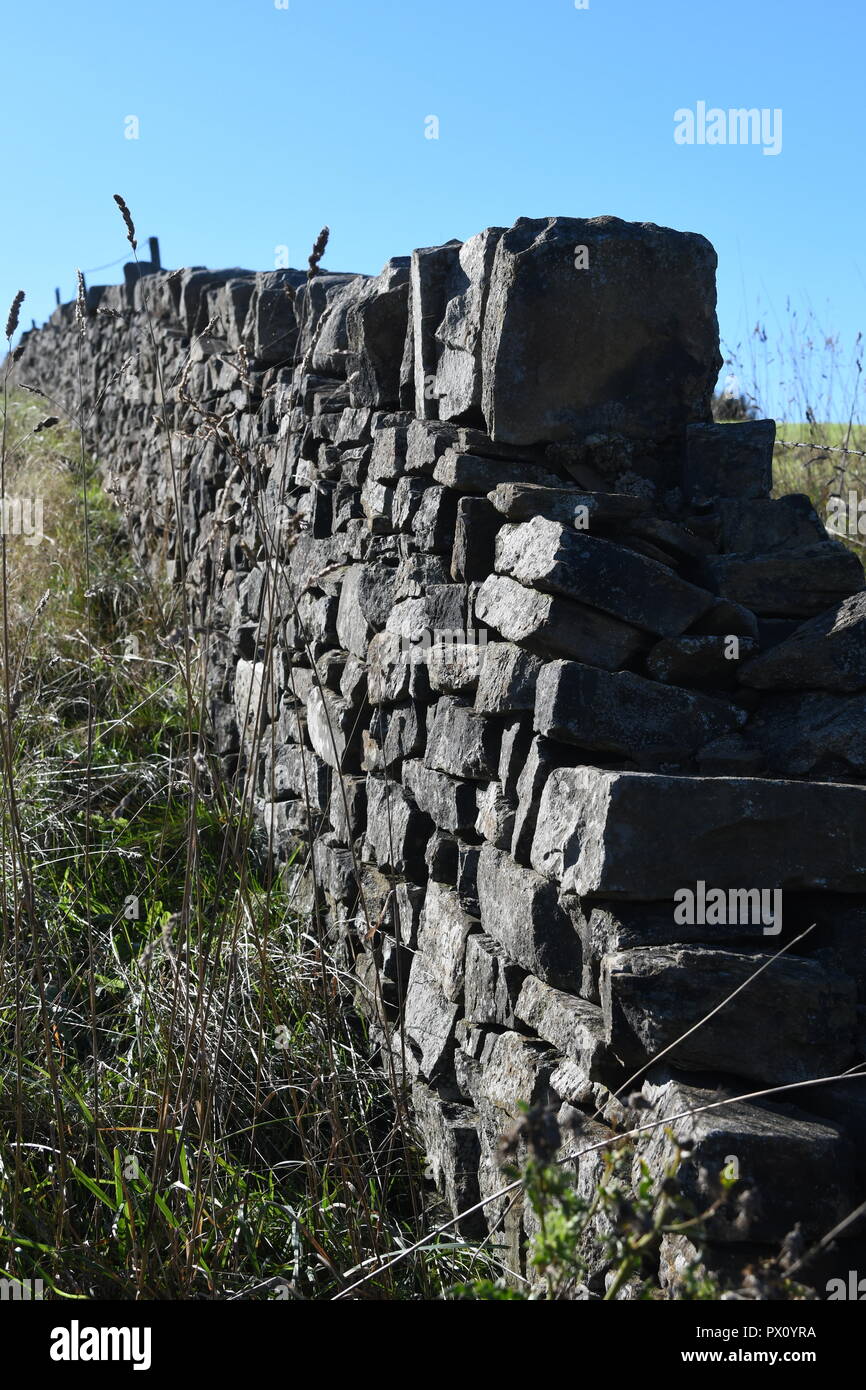 Dry stone walling Stock Photo - Alamy